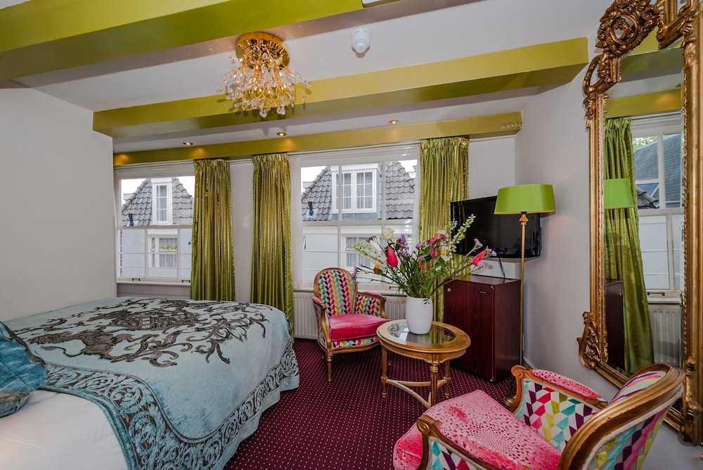 Travelstart | Ambassade Hotel