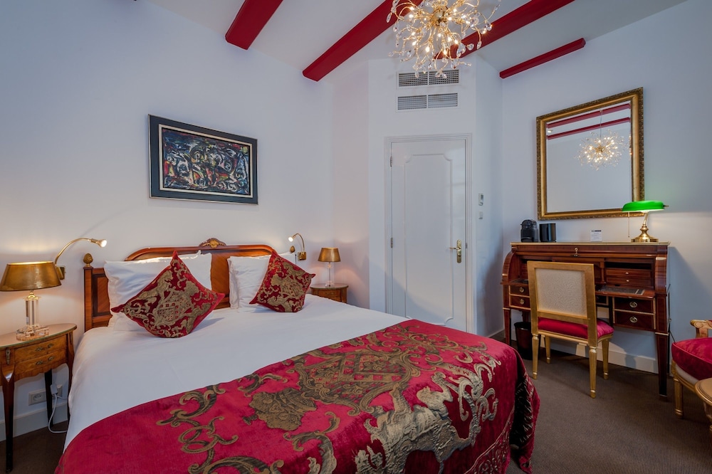 Travelstart | Ambassade Hotel